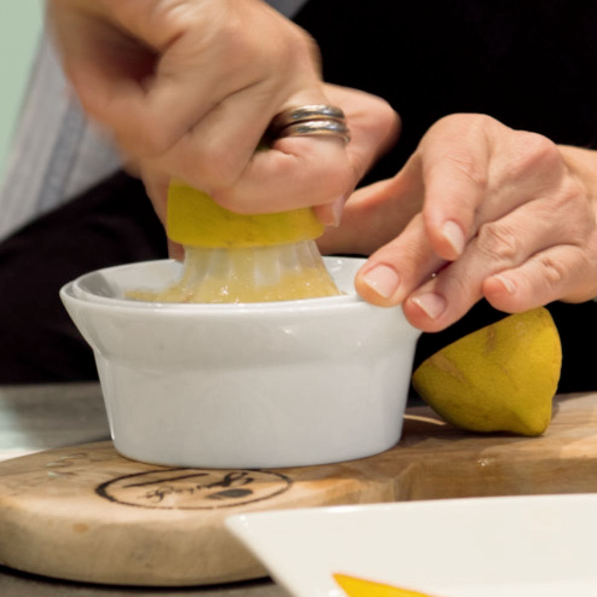 Buy Lemon Squeezers Online